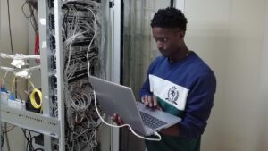 How to Select Hardware for Azure Stack HCI | Petri